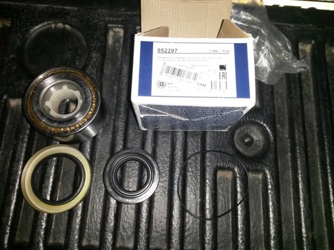 952297 Подшипник ступ.MITSUBISHI PAJERO SPORT/L200 95- зад. (Без ...