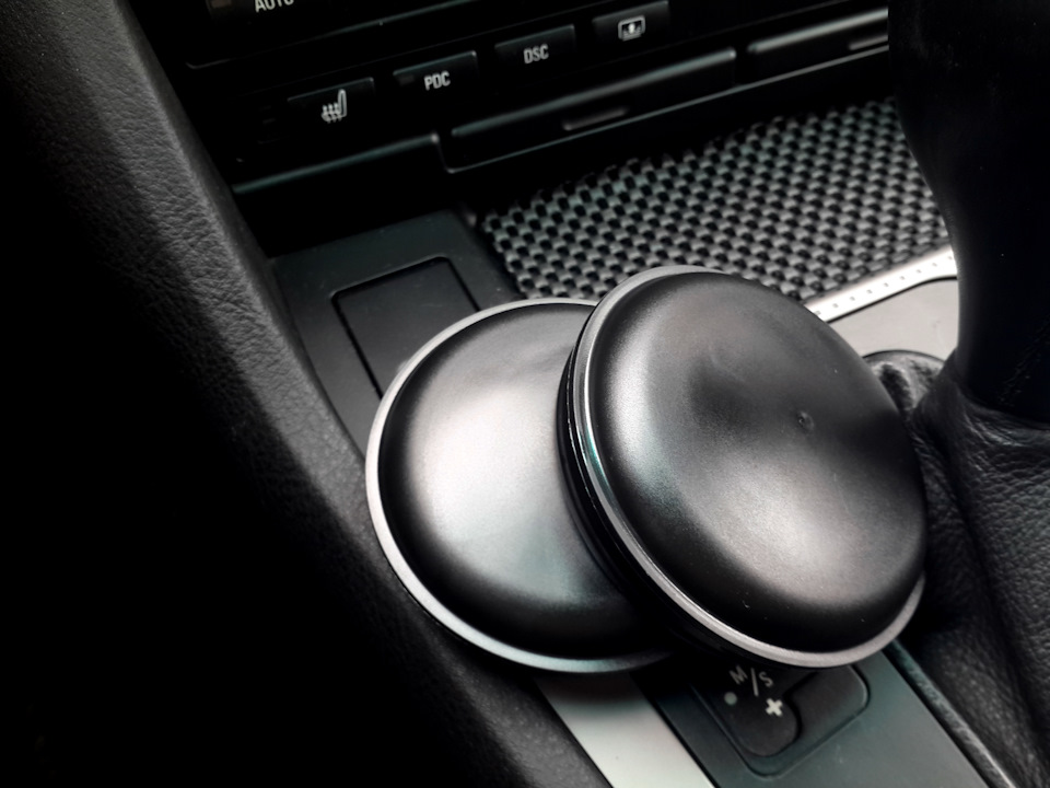 Колпачки опор амортизаторов — BMW 5 series (E39), 2,5 л, 2002 года ...