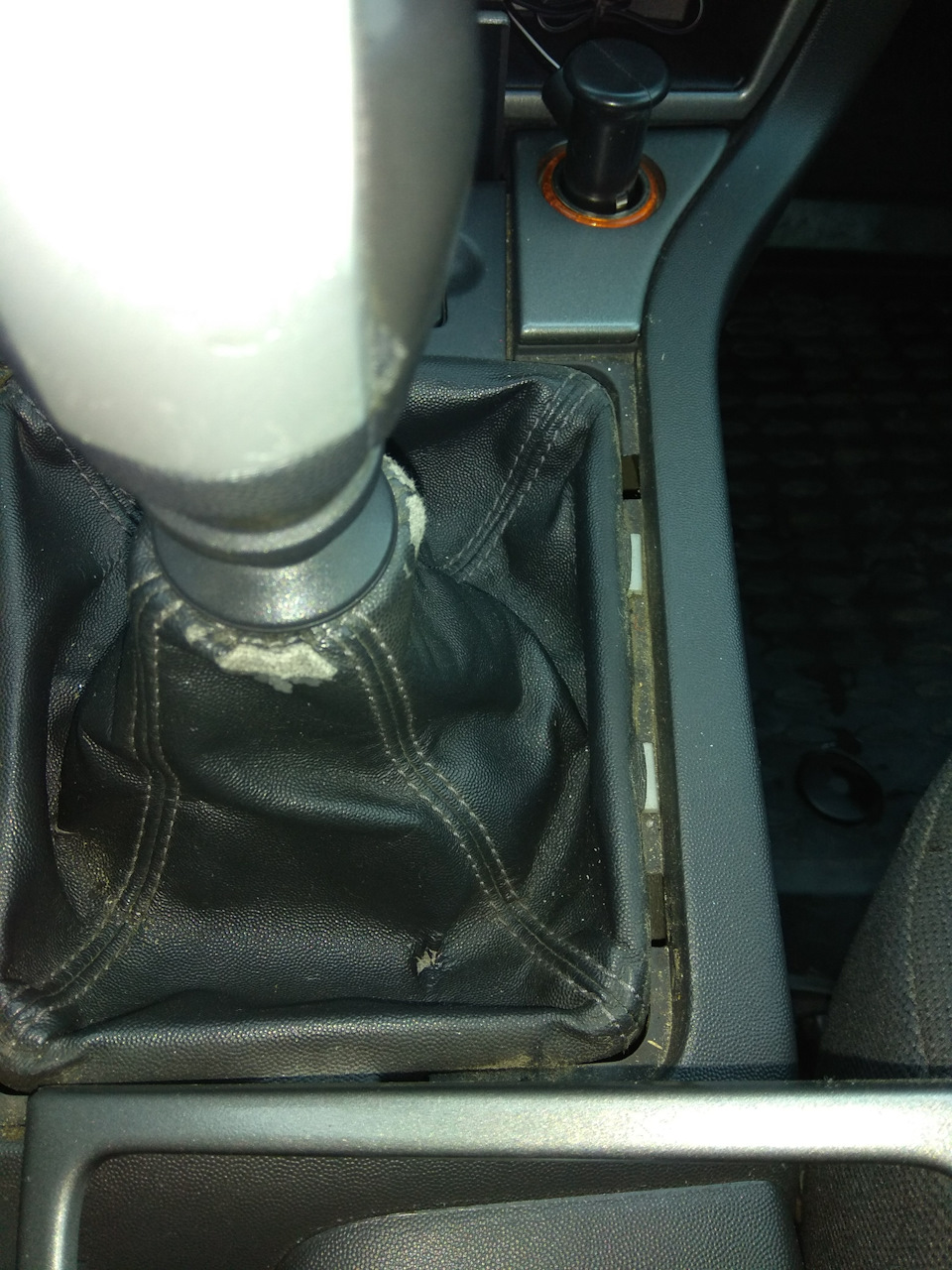 Чехол мкпп — Opel Vectra C, 1,8 л, 2004 года | аксессуары | DRIVE2