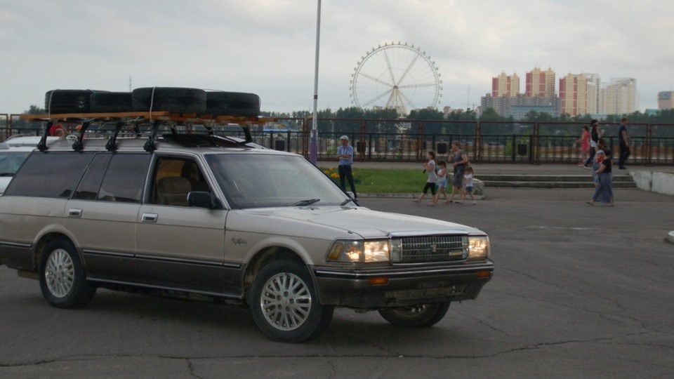 впаял резистор в дмрв — Toyota Crown Wagon (S130), 2 л, 1987 года ...