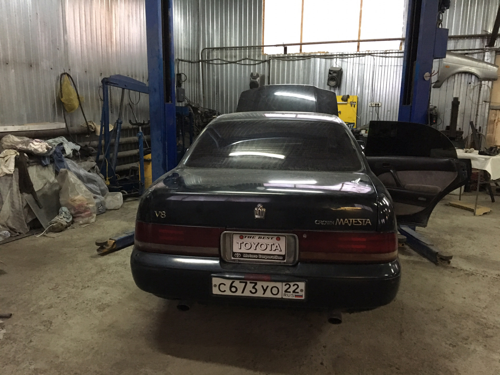 Тем временем в боксе… — Toyota Crown Majesta (S140), 4 л, 1993 года | запчасти | DRIVE2