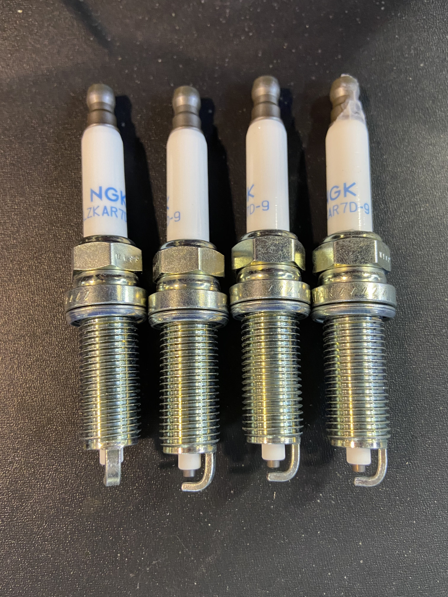 Плановая замена свечей зажигания 🫠 — Renault Arkana, 1,6 л, 2020 года ...