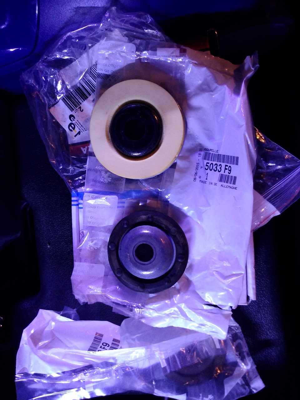 Замена опорных чашек от DS4/3008 hybrid — Peugeot 208 (1G), 1,6 л, 2013 ...