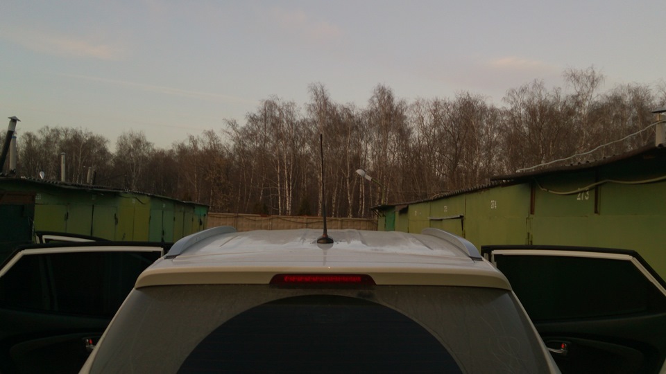 Ну вот и на месте новая антенна. — Hyundai ix35, 2 л, 2012 года ...