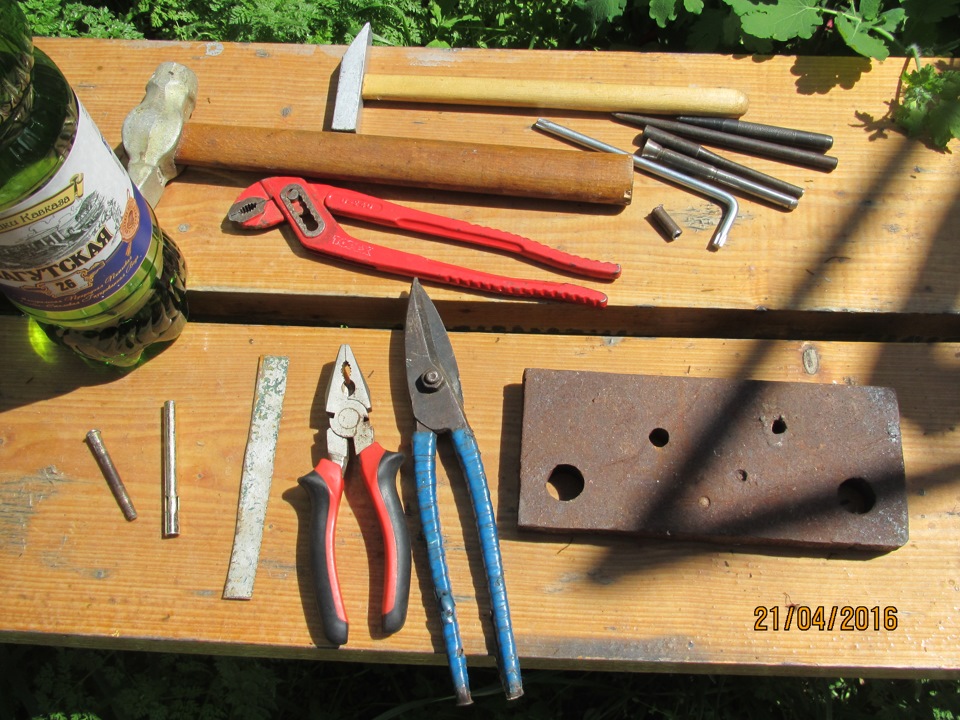 Устранение провисания водительской двери. — Renault Kangoo (1G), 1,5 л ...