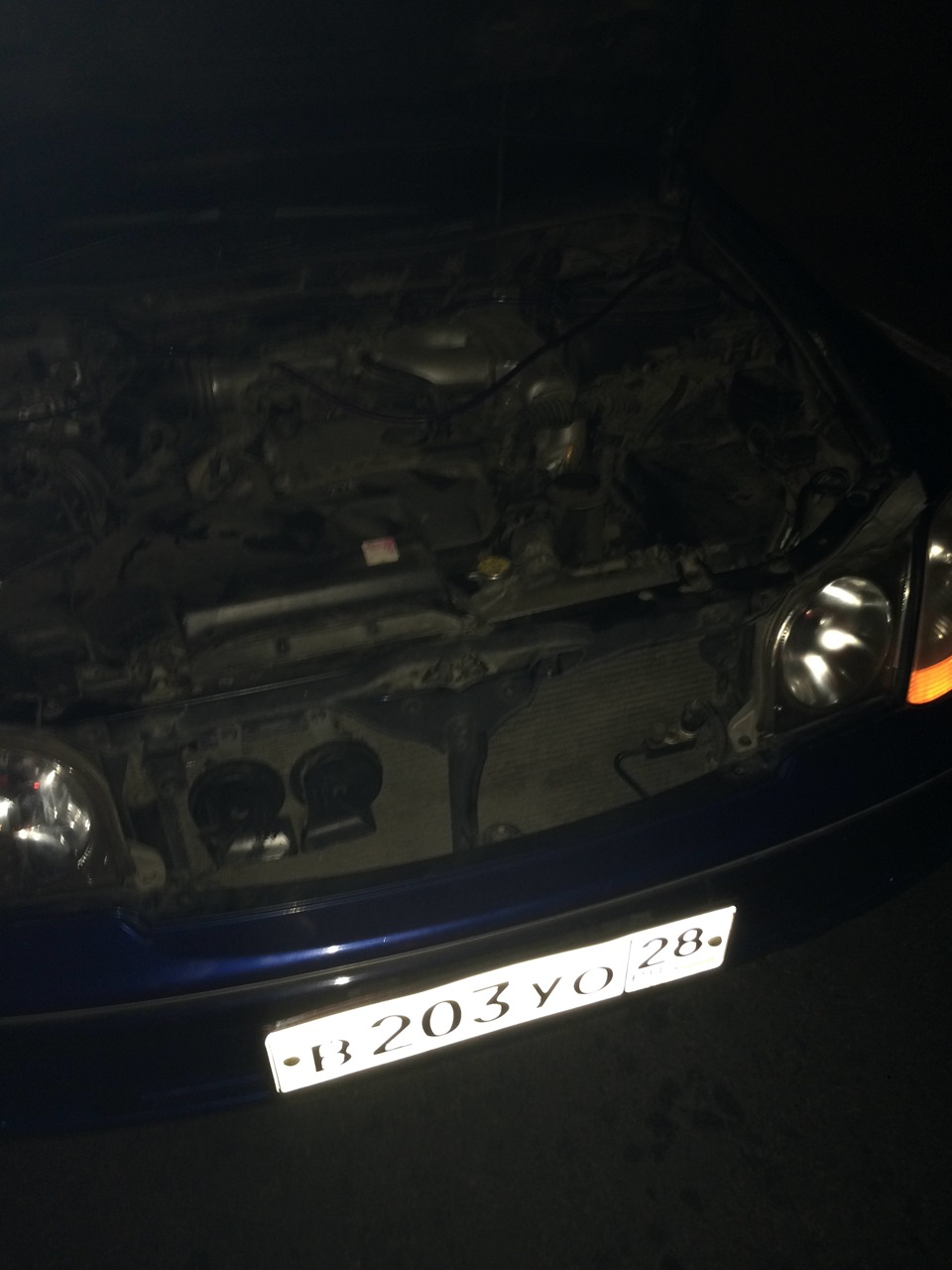 Лопнул патрубок охлаждения дроссельной заслонки — Toyota Progres, 3 л ...