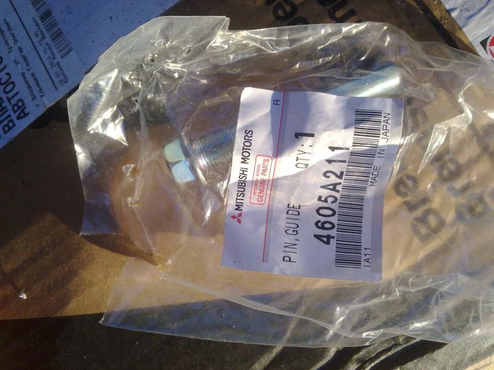 Замена тормозных дисков и колодок (по кругу) — Mitsubishi Lancer IX, 1 ...