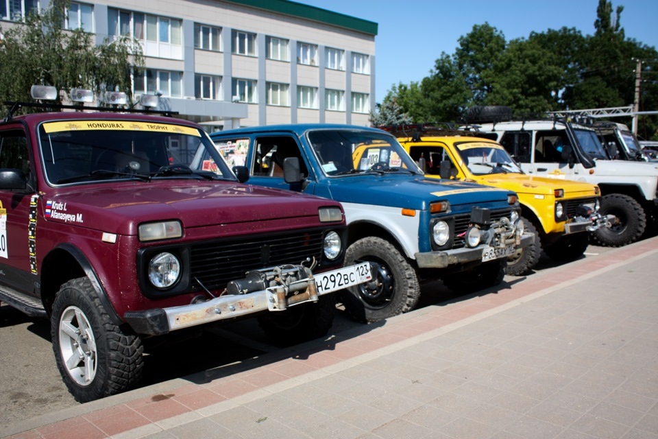 Honduras-Trophy 2013 — Lada 4x4 3D, 1,7 л, 2003 года | покатушки | DRIVE2