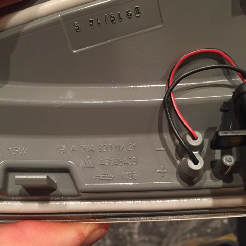 A2048200721 Поворотник в зеркале Mercedes | Запчасти на DRIVE2