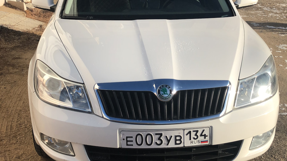 замена жидкостей — Skoda Octavia A5 Mk2 1 8 л 2012 года визит на