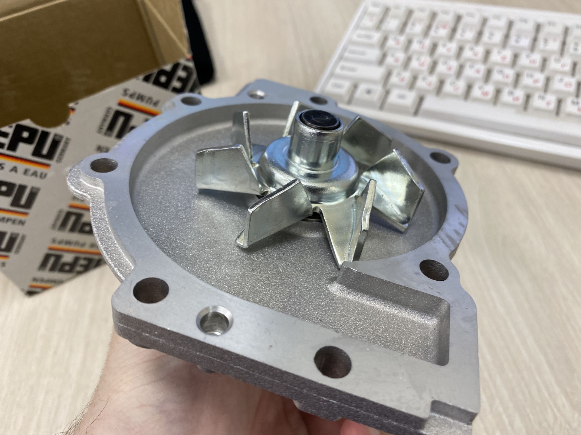 Замена ГРМ, роликов, натяжителя, помпы и сальников — Volvo S80 (2G), 2 ...