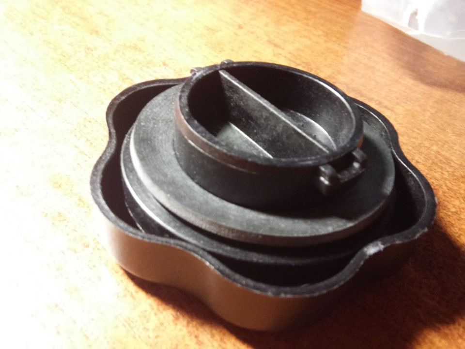 Крышка — Москвич Святогор, 2 л, 2000 года | запчасти | DRIVE2