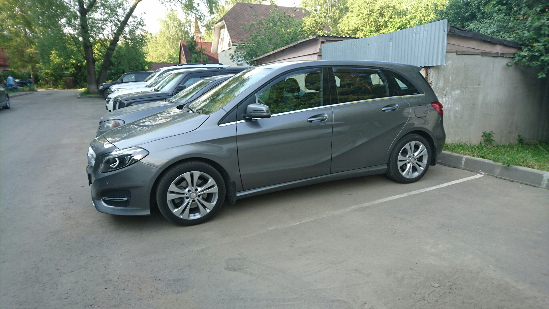 Экстерьер. Установка дефлекторов окон — Mercedes-Benz B-Class (W246), 1,7 л, 2015 года | просто ...