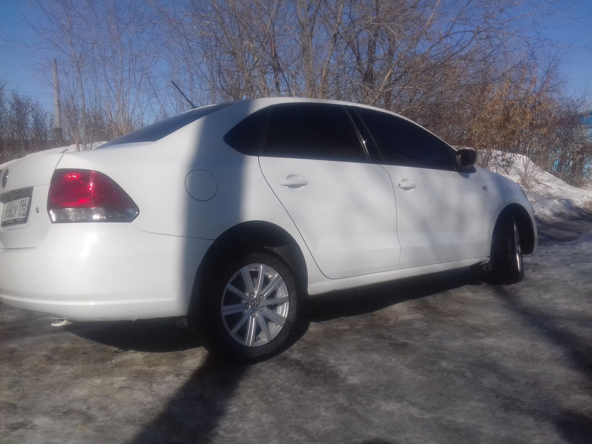 Новые тормозные диски \ колодки — Volkswagen Polo Sedan, 1,6 л., 2014 ...