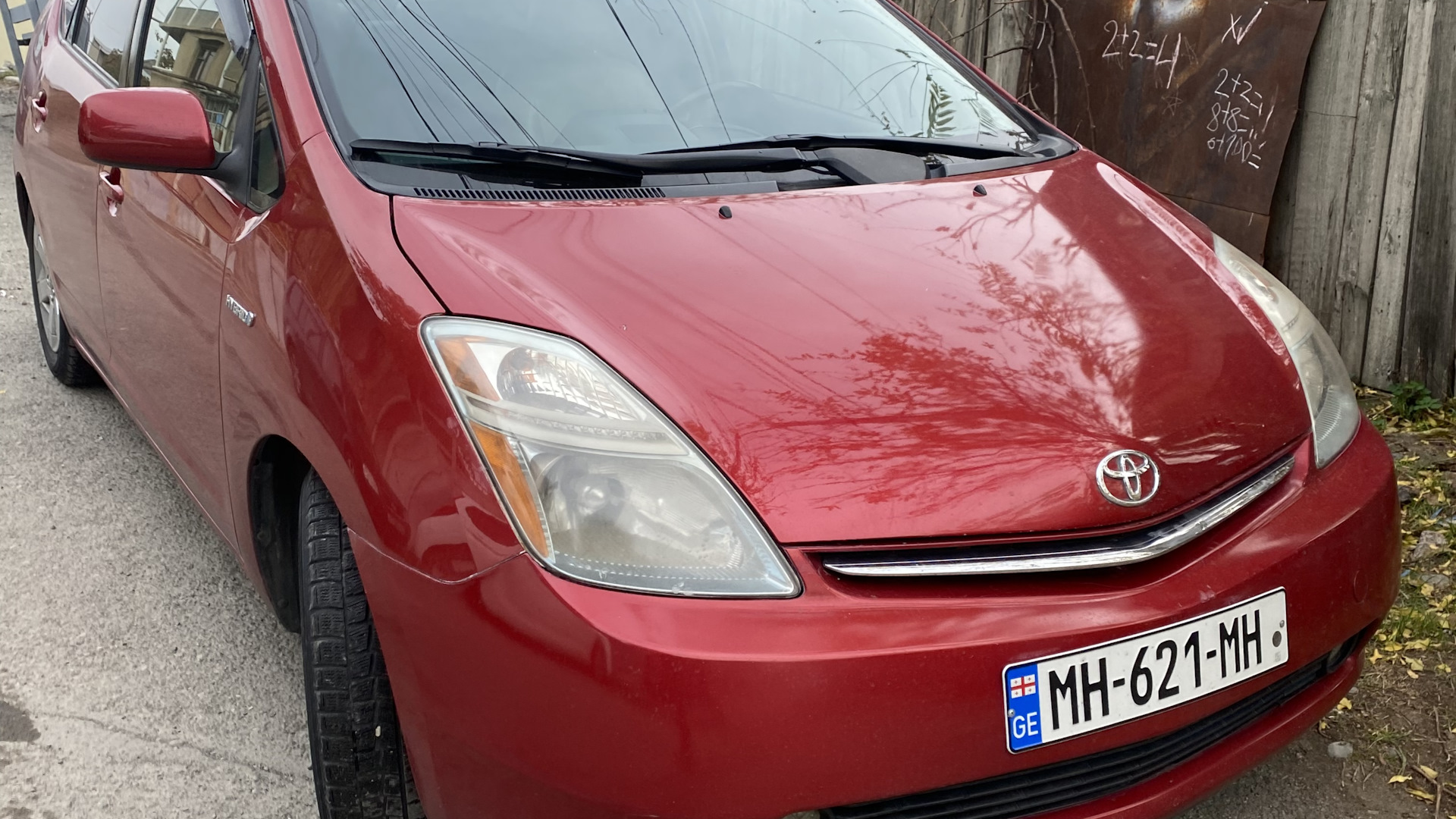 Toyota Prius (20) 1.5 гибридный 2006 | Red на DRIVE2