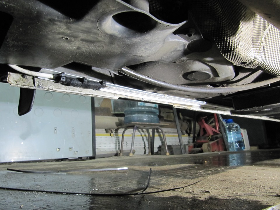 Подсветка дна Mazda 3 G2 — DRIVE2