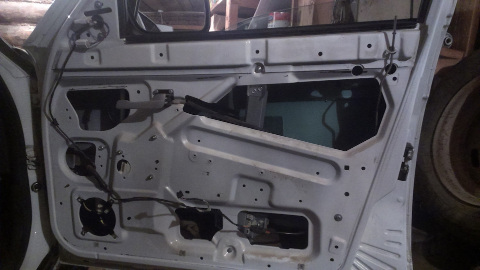 ШВИ дверей и багажника — Lada Приора седан, 1,6 л, 2012 года | автозвук ...