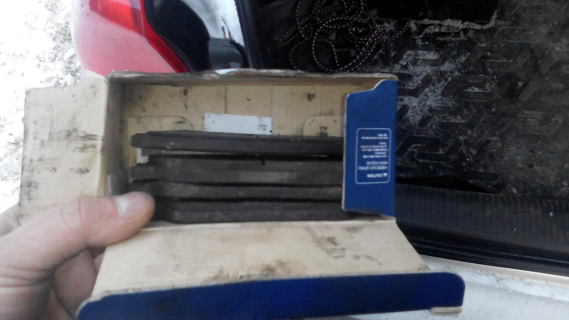 Поменял передние колодки — Hyundai Accent (2G), 1,5 л, 2005 года ...
