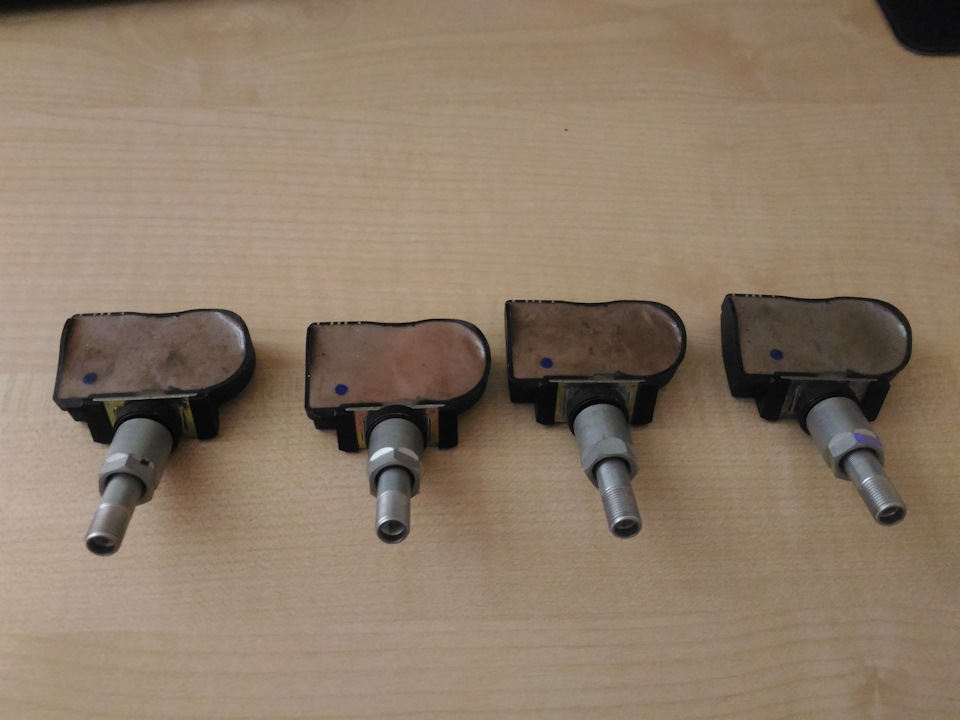 4250C477 Датчик давления в шине (TPMS sensor) Mitsubishi | Запчасти на ...