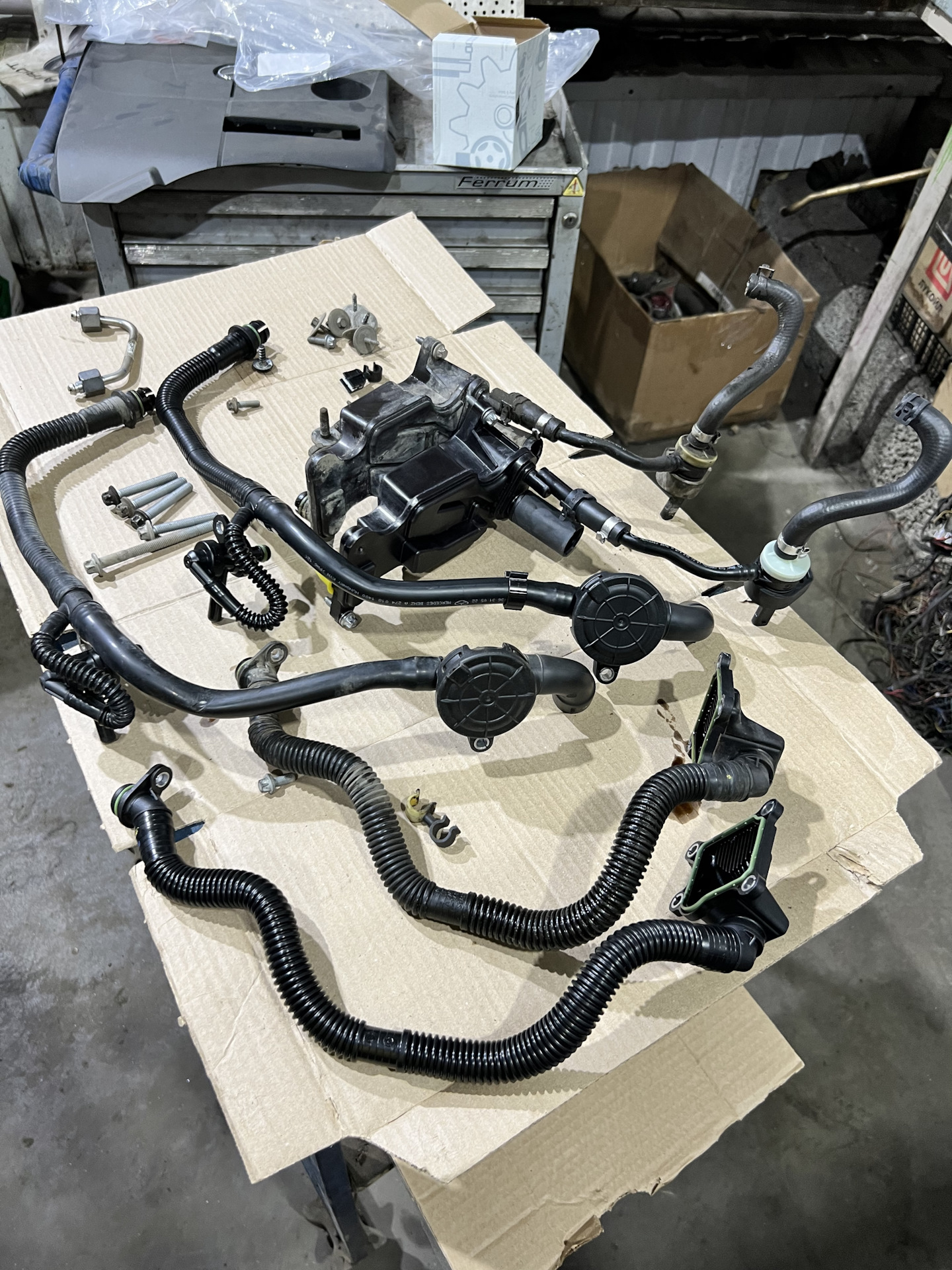 Полная и подробная замена системы вентиляции картерных газов M274.920 ...