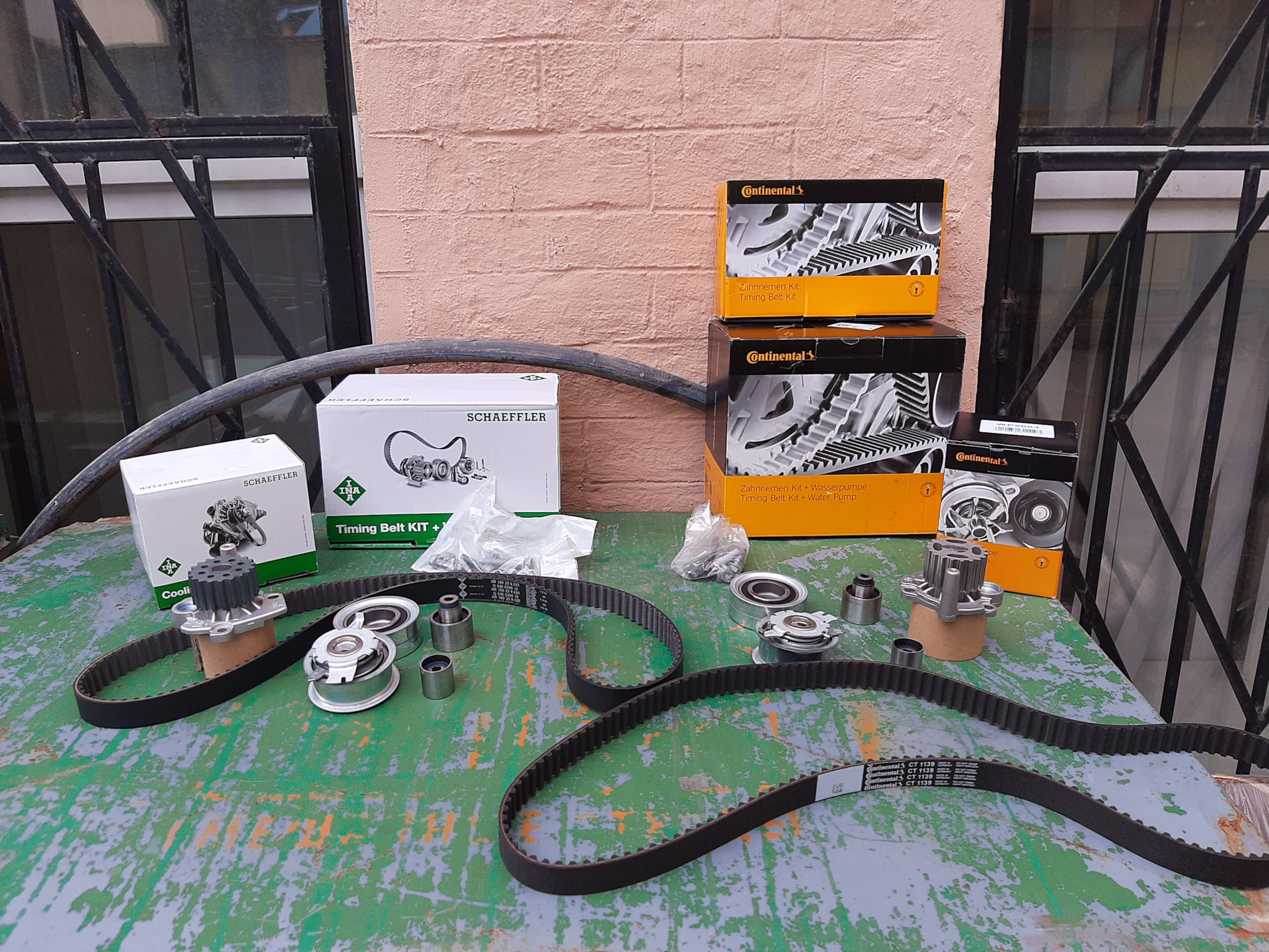 Ремкомплект ГРМ с помпой: Continental vs INA. — Volkswagen Multivan (T6 ...