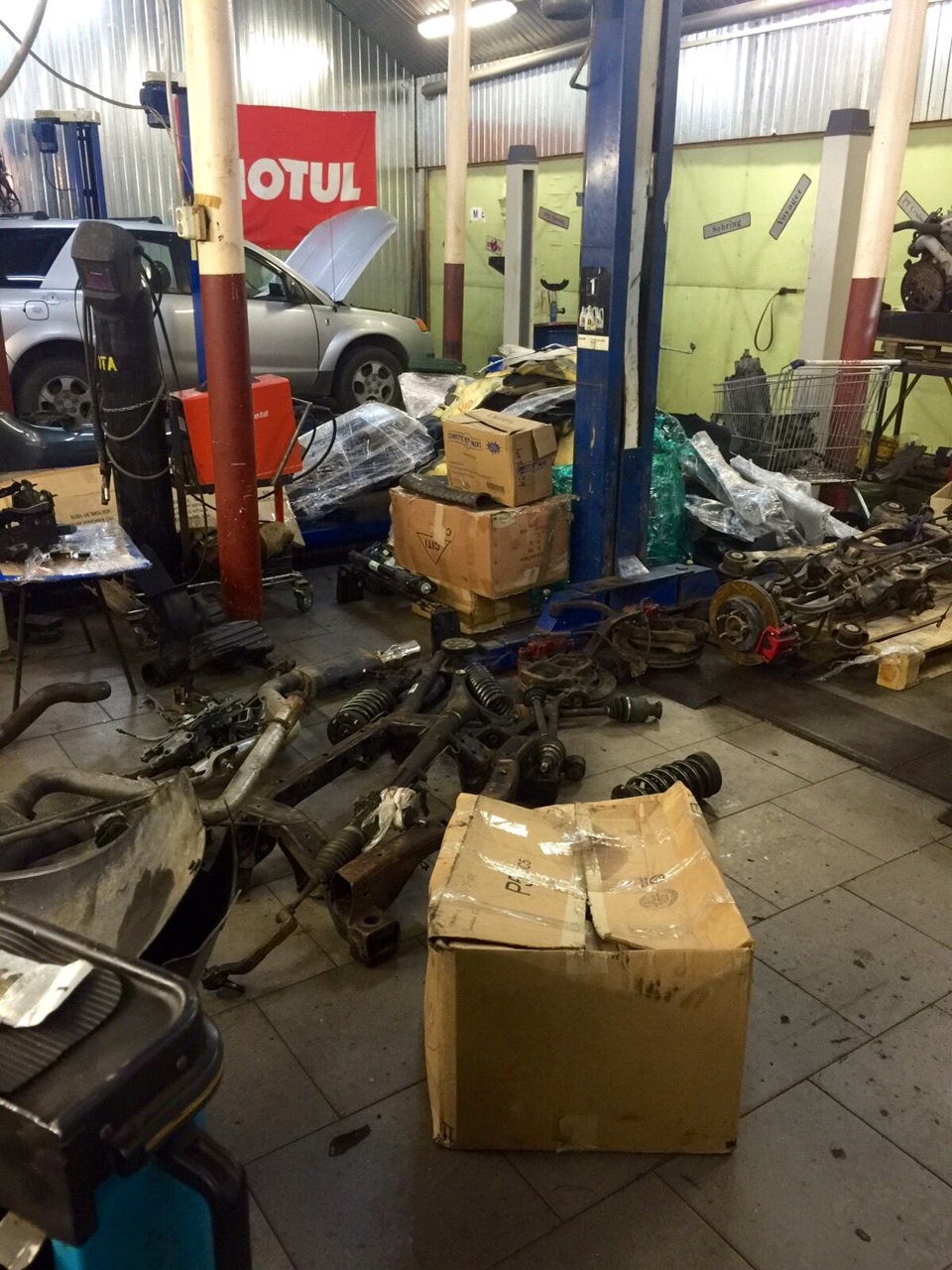 Через тернии к звёздам! Делаем из Chrysler 300C 2.7 -> 5.7 AWD — Mopar plus на DRIVE2