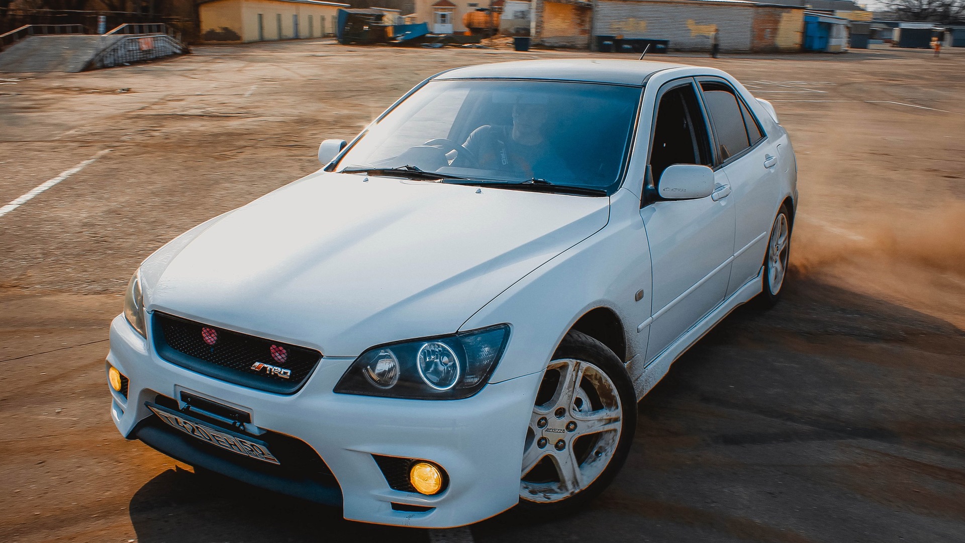 Toyota Altezza 2.0 бензиновый 2000 | White JDM на DRIVE2