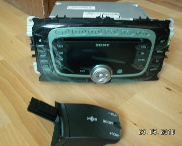 6000CD vs SONY mp3 — Ford Focus Hatchback II, 1,6 л, 2008 года | просто ...