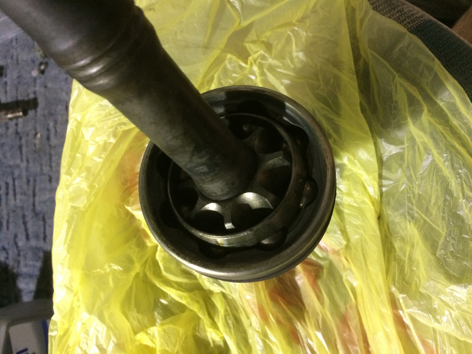 Замена пыльника и смазки на правом приводе Outlander XL 3815A068 ...