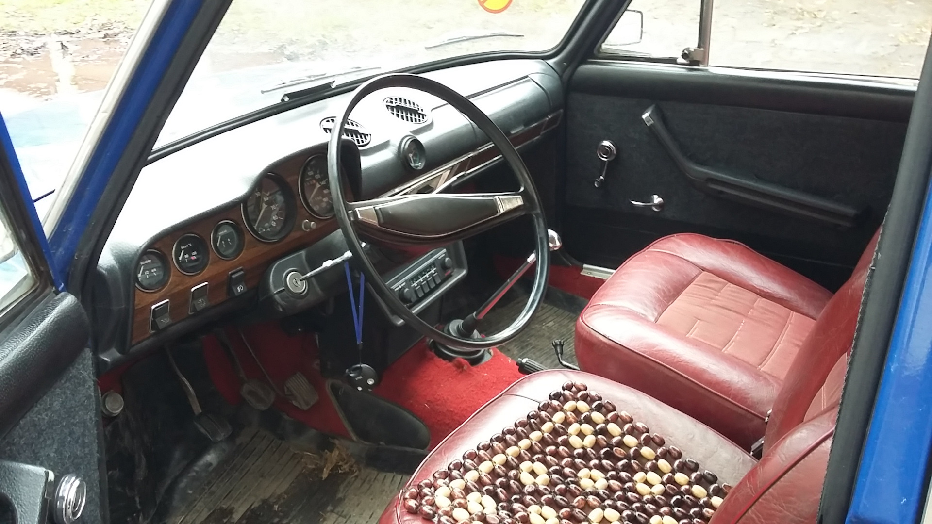 Красные карты дверей ВАЗ 2103 — Lada 21033, 1,5 л, 1977 года | другое ...
