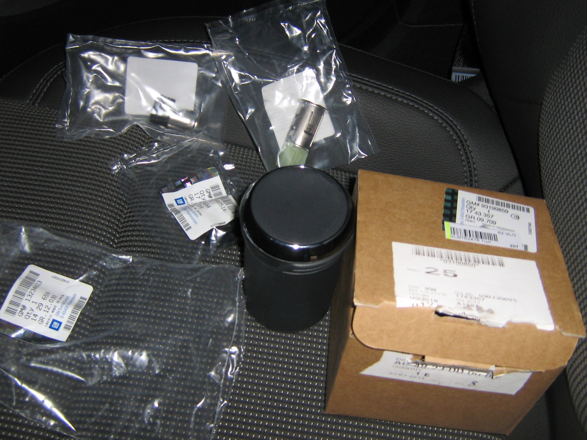 Пакет курильщика… — Opel Astra J, 1,4 л, 2011 года | аксессуары | DRIVE2