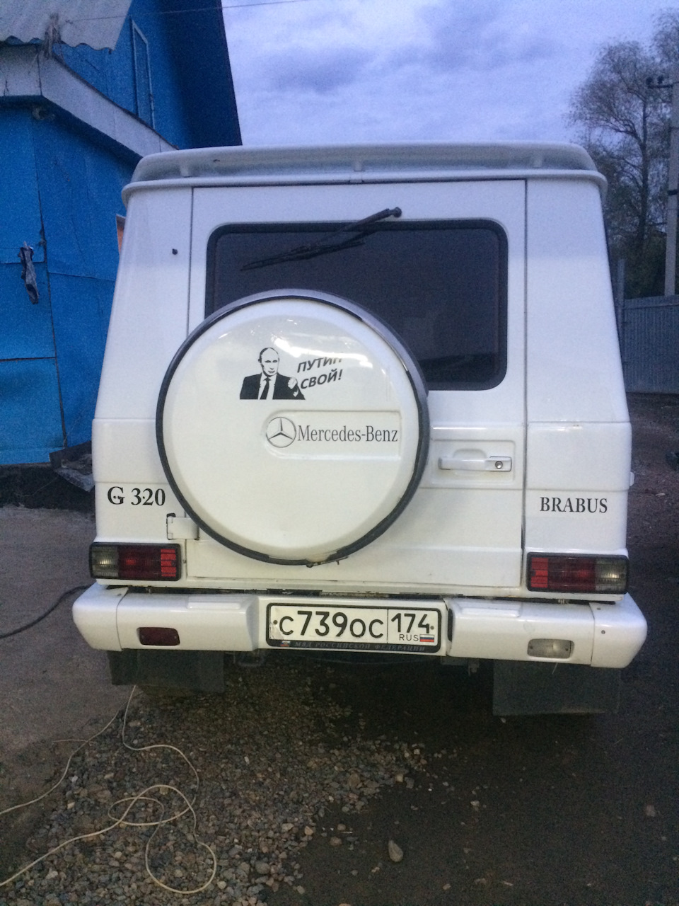 Поставили Путина на место — Mercedes-Benz G-Class (W463 1G), 5 л, 1999 года | прикол | DRIVE2