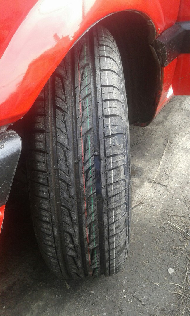 Cordiant Road Runner 185/70 R14 88H — Volkswagen Passat Variant (B3), 1 ...