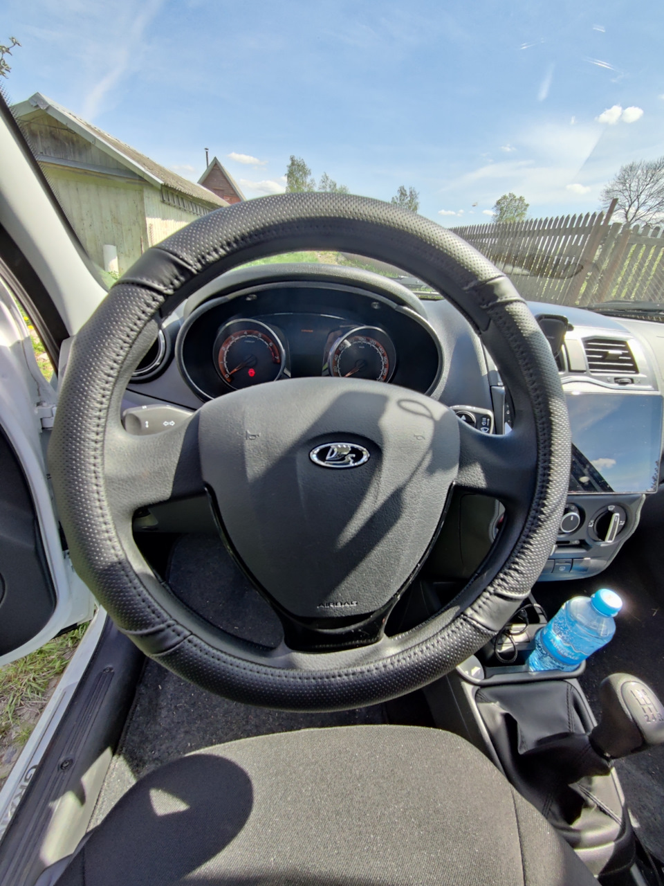Оплётка на руль — Lada Гранта Cross, 1,6 л, 2023 года | аксессуары | DRIVE2