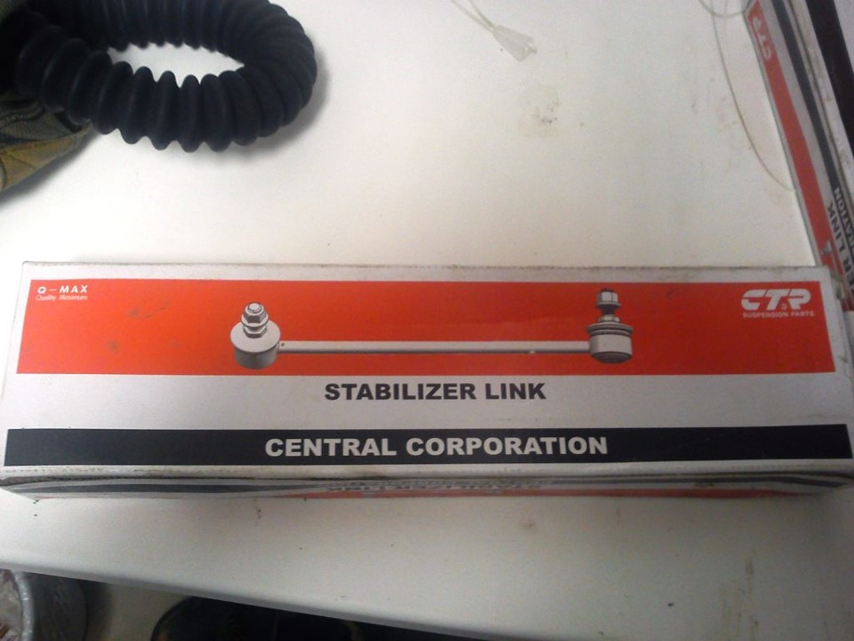 Поменял я тут немножко))) колодочки зад, стойки стаба зад, масло фильтр ...