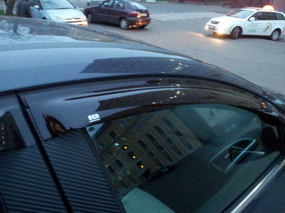 Дефлектора окон — Ford Focus Hatchback III, 2 л, 2012 года | стайлинг ...
