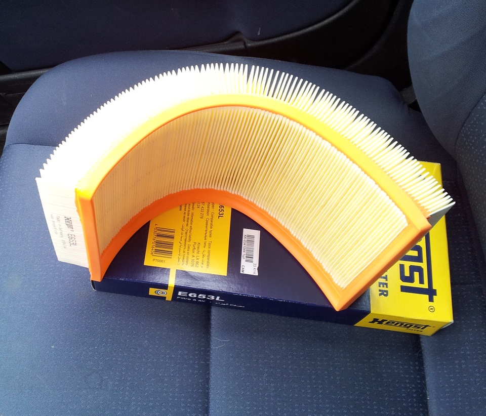 Замена свечей и воздушного фильтра — Mitsubishi Carisma, 1,6 л, 2003 ...