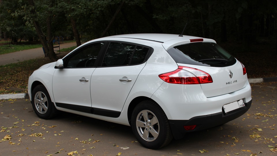 Renault Megane III 1.6 бензиновый 2013 | 1.6 expression на DRIVE2