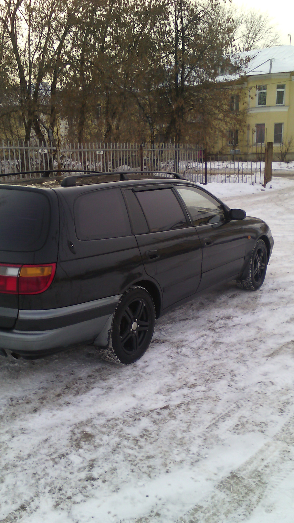 черные — Toyota Caldina (190), 2 л, 1993 года | колёсные диски | DRIVE2