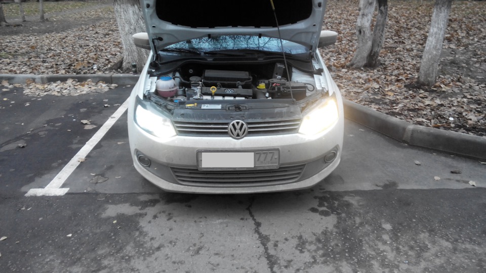 Китай-диоды H4 — Volkswagen Polo Sedan, 1,6 л, 2014 года | другое | DRIVE2