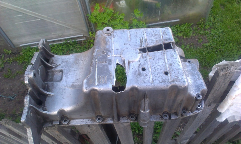 пробил поддон двигателя — Opel Zafira B, 1,8 л, 2007 года | поломка ...