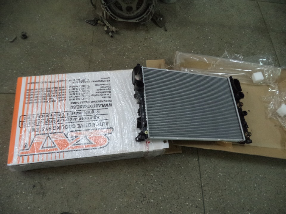 Замена радиатора ДВС — Mercedes-Benz E-Class (W211), 2,6 л, 2002 года ...