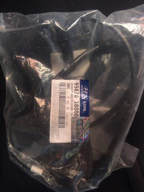 9567038000 ДАТЧИК АБС (КОЛИЧЕСТВА ОБОРОТОВ КОЛЕСА) KIA HYUNDAI ...