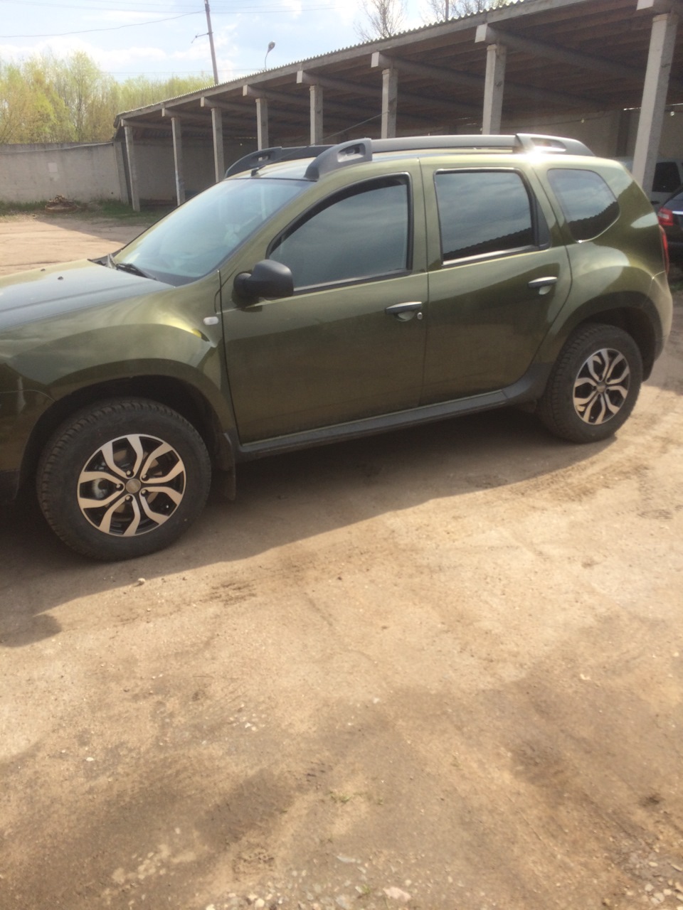 Диски литые на лето — Renault Duster (1G), 1,6 л, 2015 года | колёсные ...