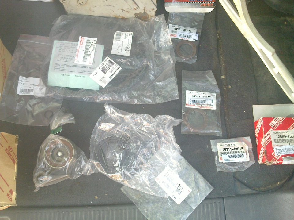 Замена ГРМ и муфты VVT — Toyota Corolla (110), 1,6 л, 1998 года ...