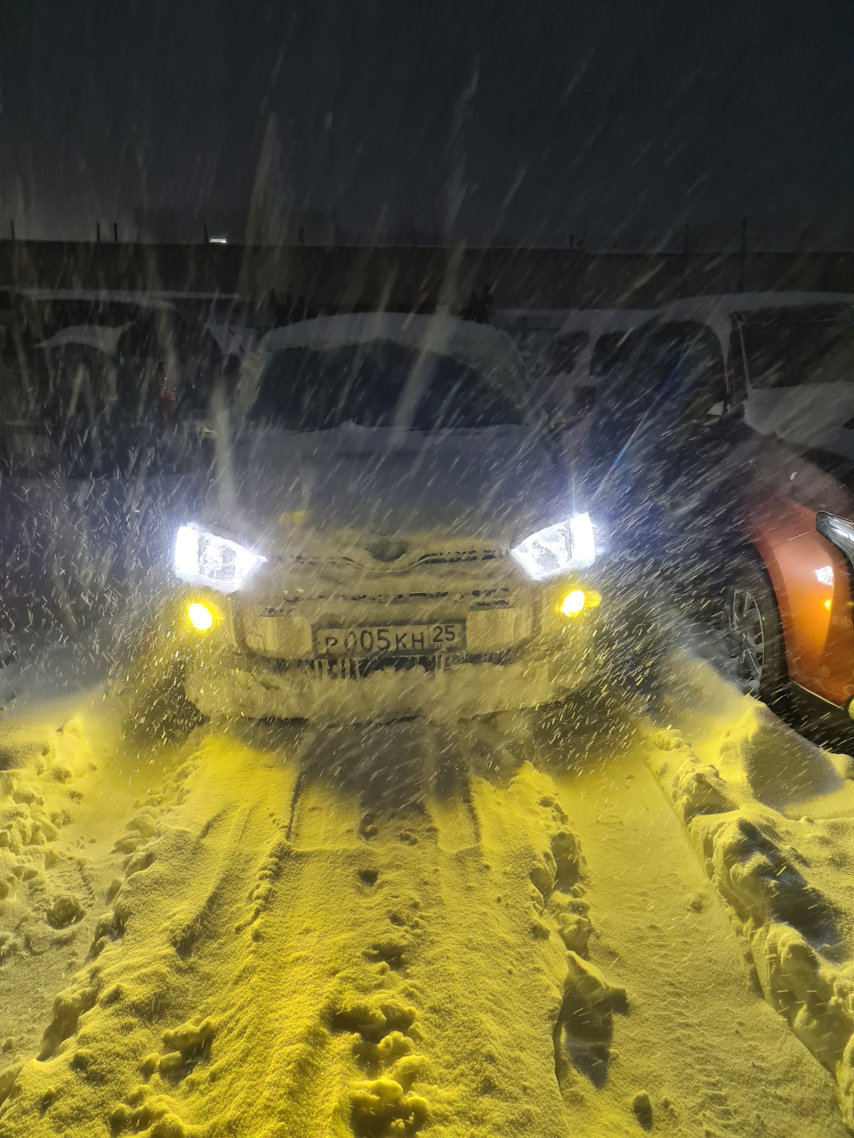 Свет — Toyota Probox, 1,5 л, 2014 года | аксессуары | DRIVE2