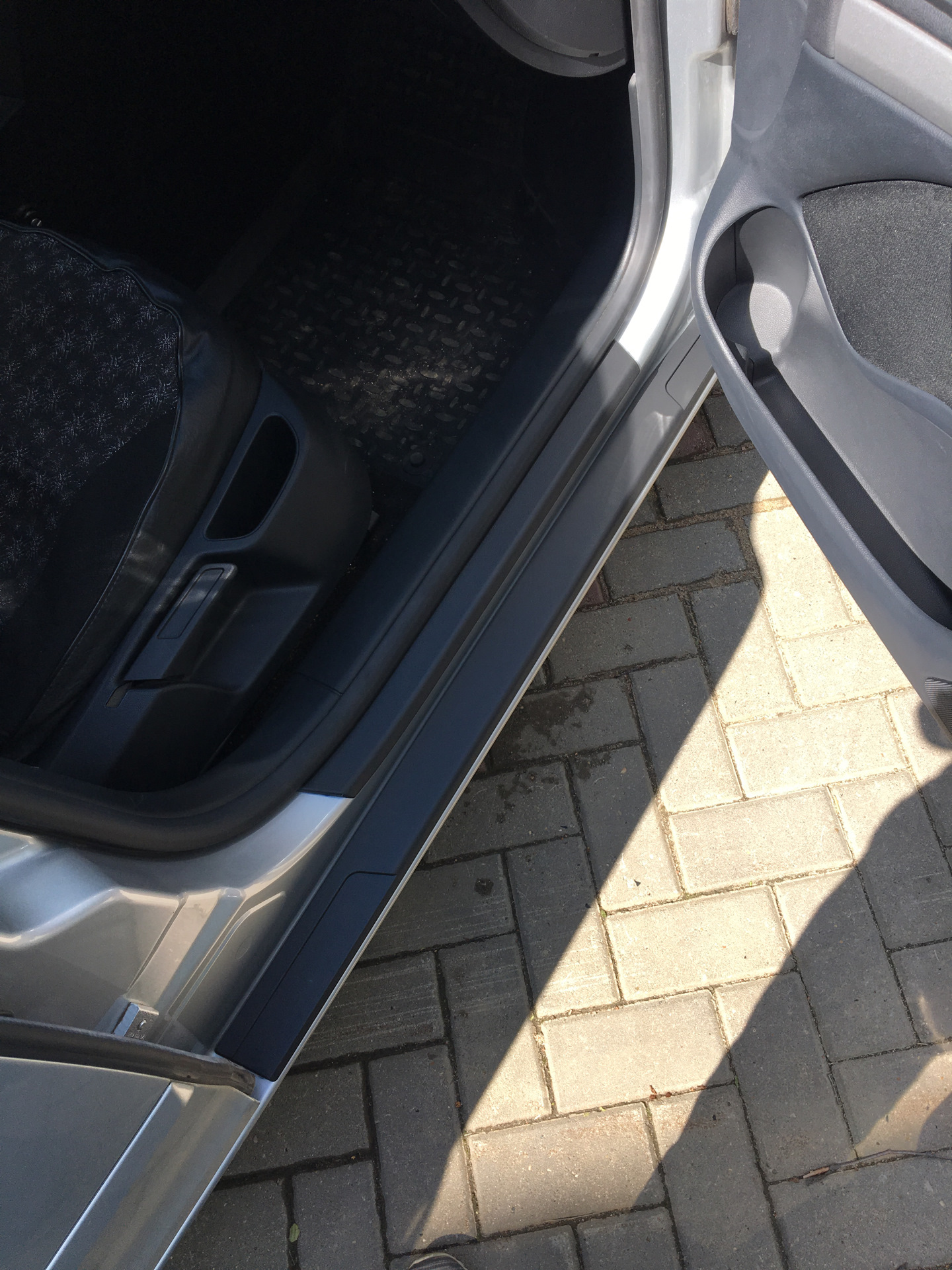 Накладки на пороги — Skoda Octavia A5 Mk2, 1,6 л, 2013 года ...