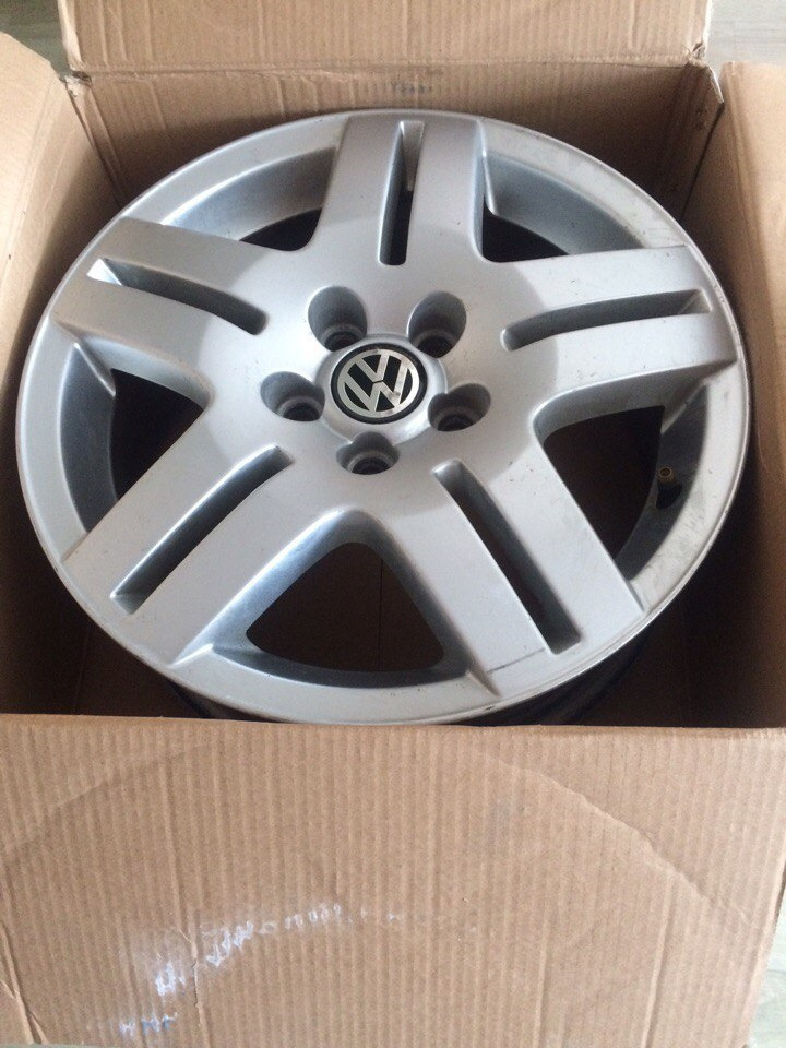 Диски Avus II 6JX15 (VAG 1J0601025Q) — Volkswagen Polo Sedan, 1,6 л ...