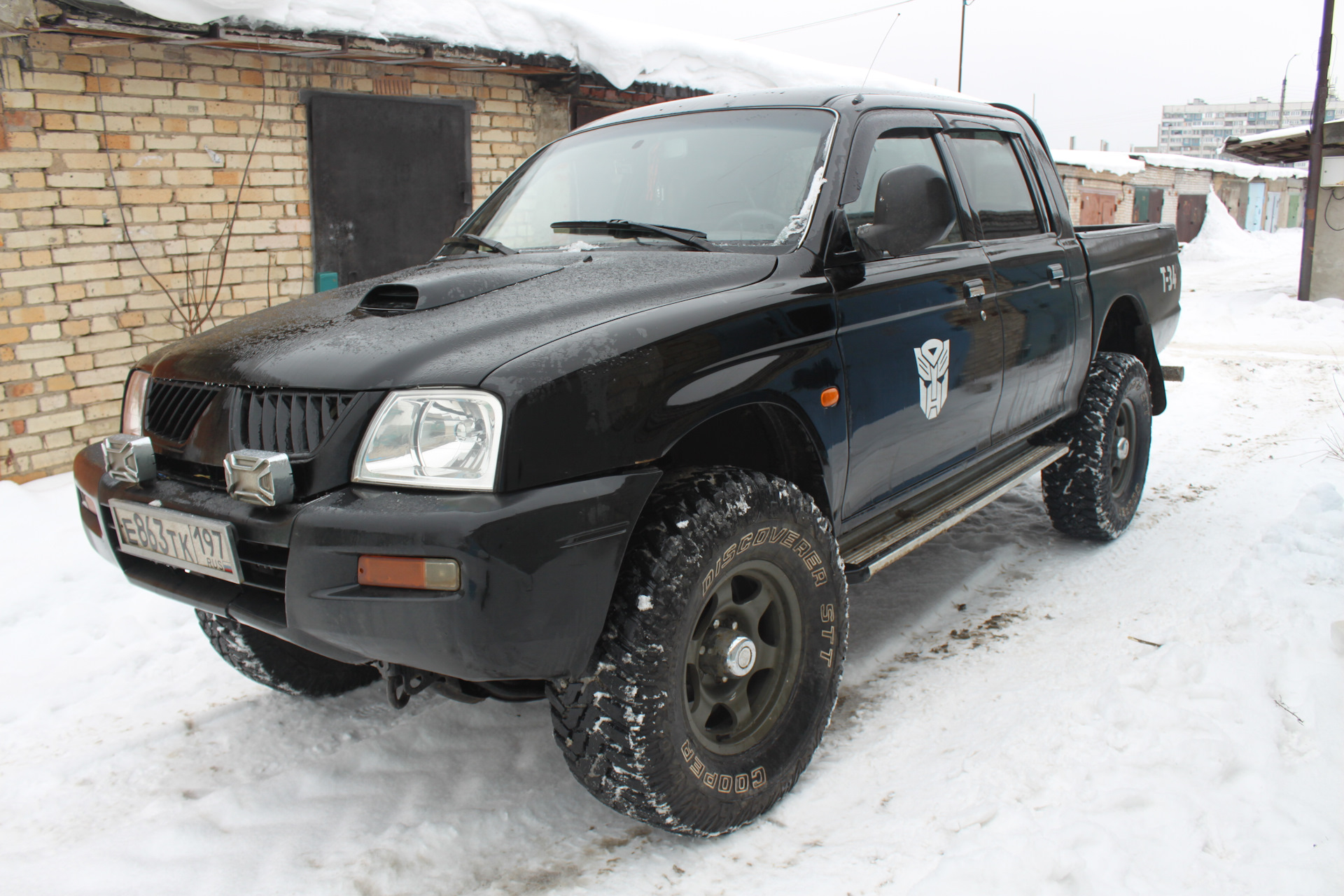 Новые кеды — Mitsubishi L200 (3G), 2,5 л, 2001 года | шины | DRIVE2