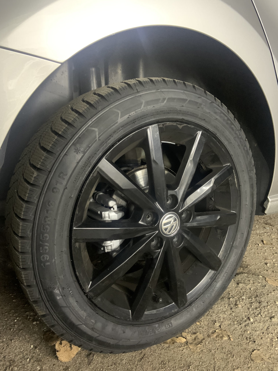 Зимние шины — Volkswagen Polo Sedan, 1,6 л, 2017 года | шины | DRIVE2